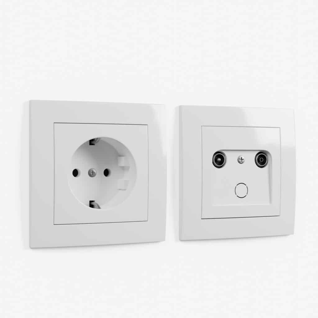 Europe plug socket & TV • iMeshh